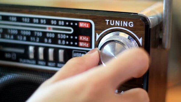 Cómo Sintonizar Radio FM en tu Coche | Radio FM Total
